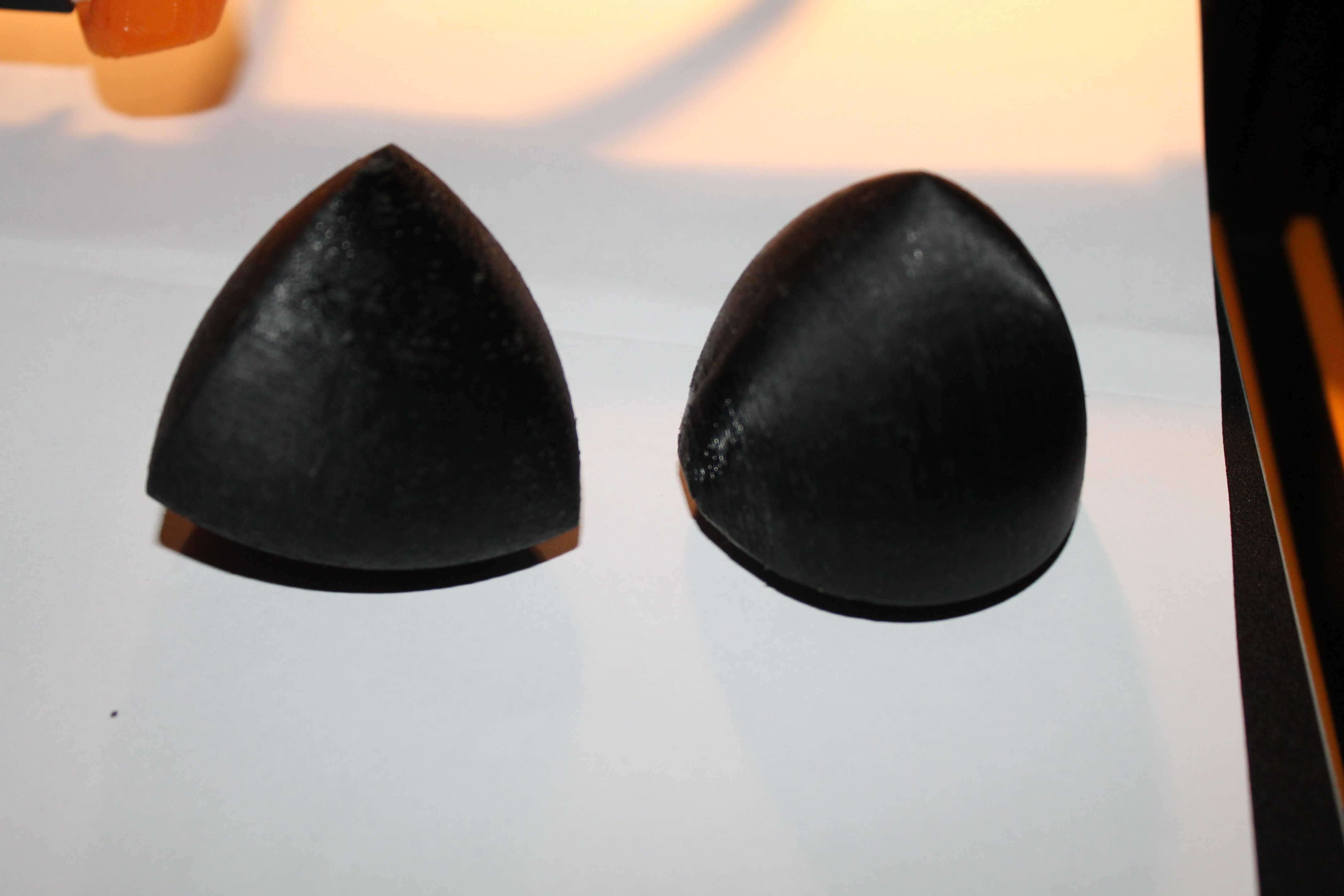 3D print Solid object of constant width Reuleaux Triangle Volume of ...