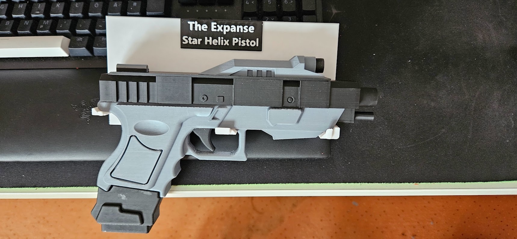 Pistolet Expanse Star Helix Pistol imprimable en 3D・Cults