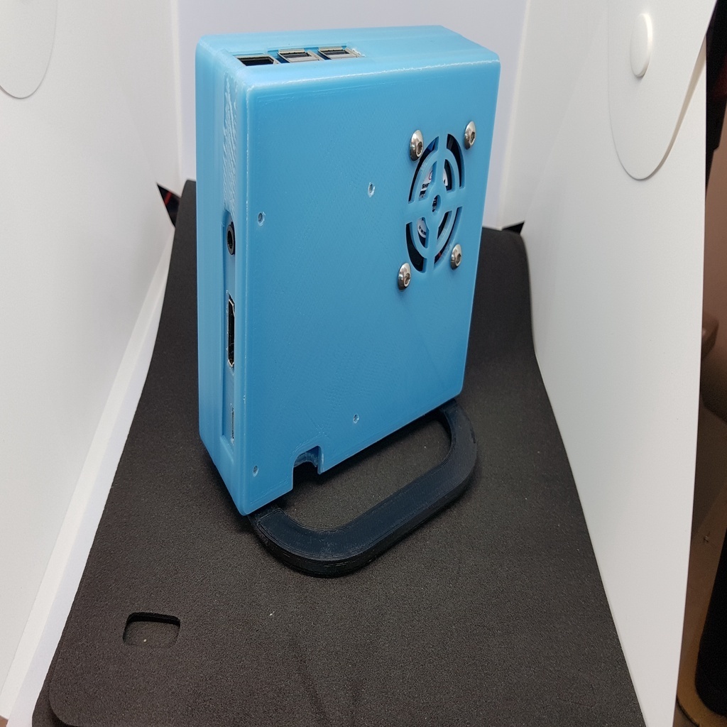 Free 3D file D7 Box NanoDLP with Nextion 3.5" or 4.3" Touchscreen 📦・3D printer design to ...