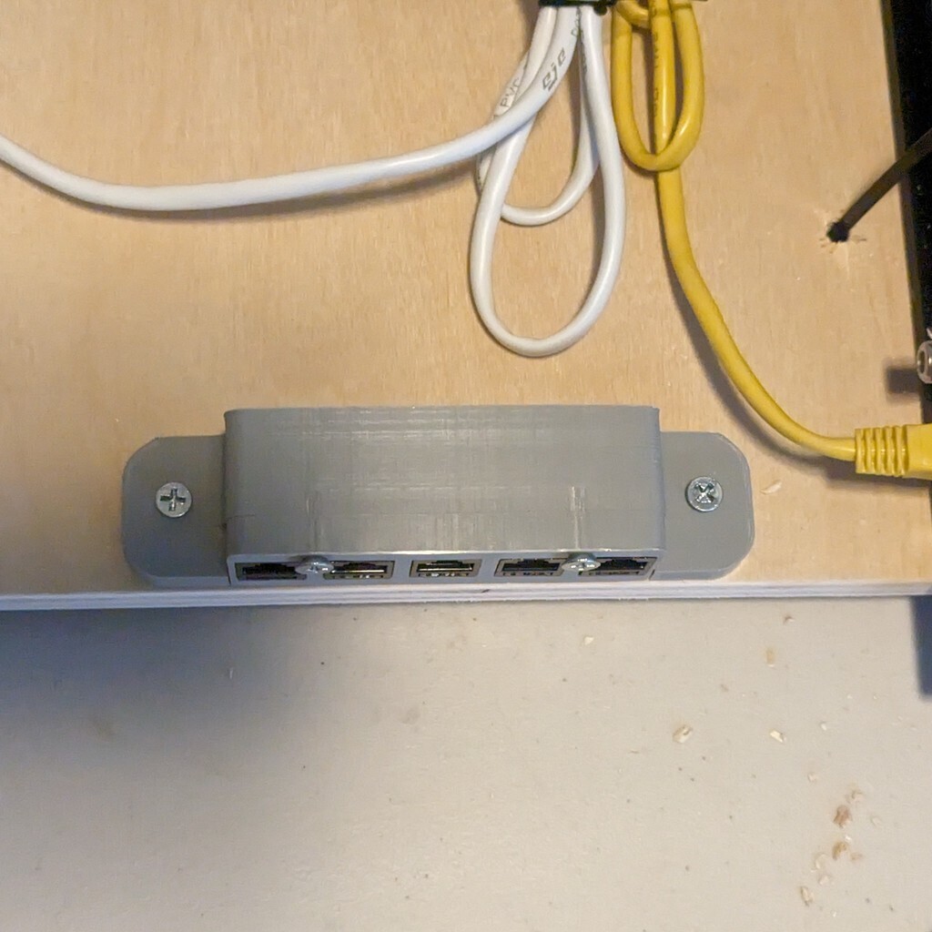 Free 3D file Ethernet Patch Cable Rack - 5 connectors 🔌 ・3D printable ...