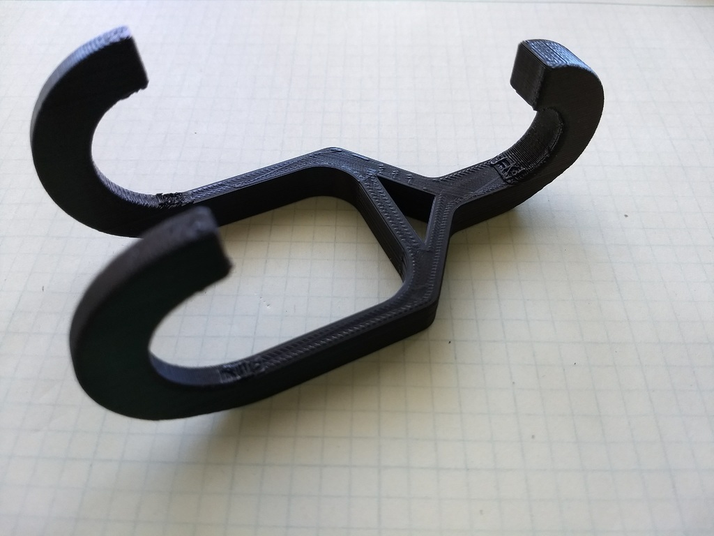 Free 3D file Spray Bottle Hanging Hook 🍾 ・3D print design to download・Cults