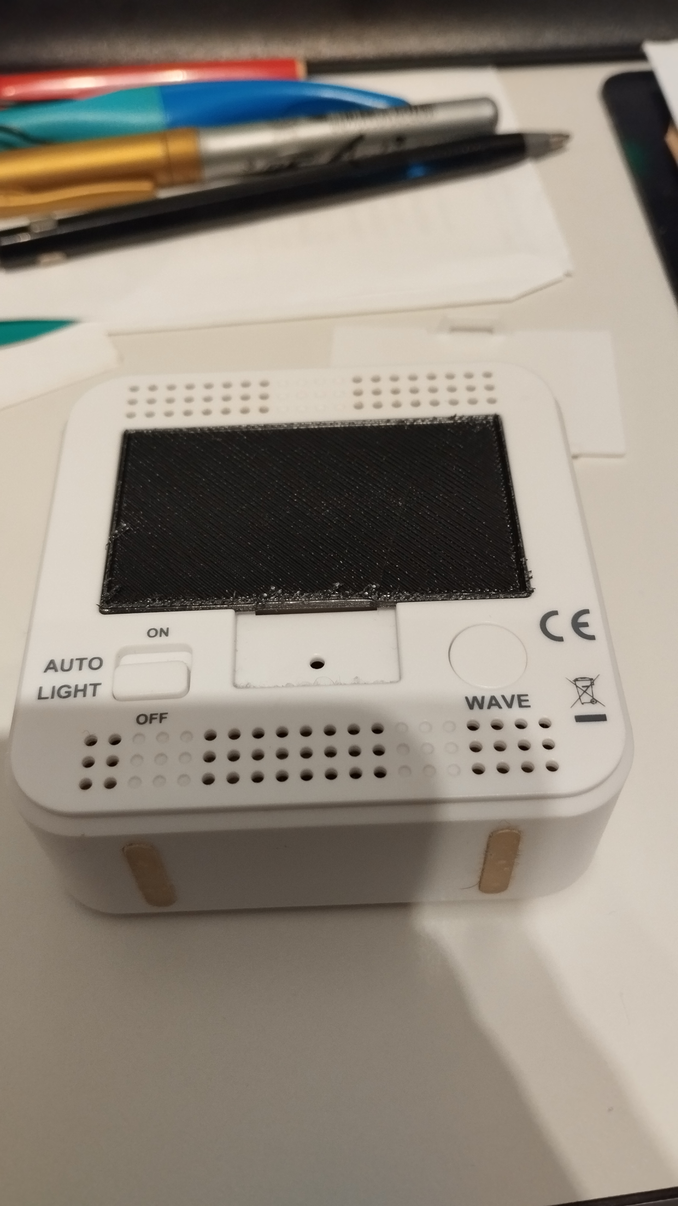 Fichier 3D gratuit Réveil FanJu cache piles / Clock FanJu FJ3533 🕰️ ...