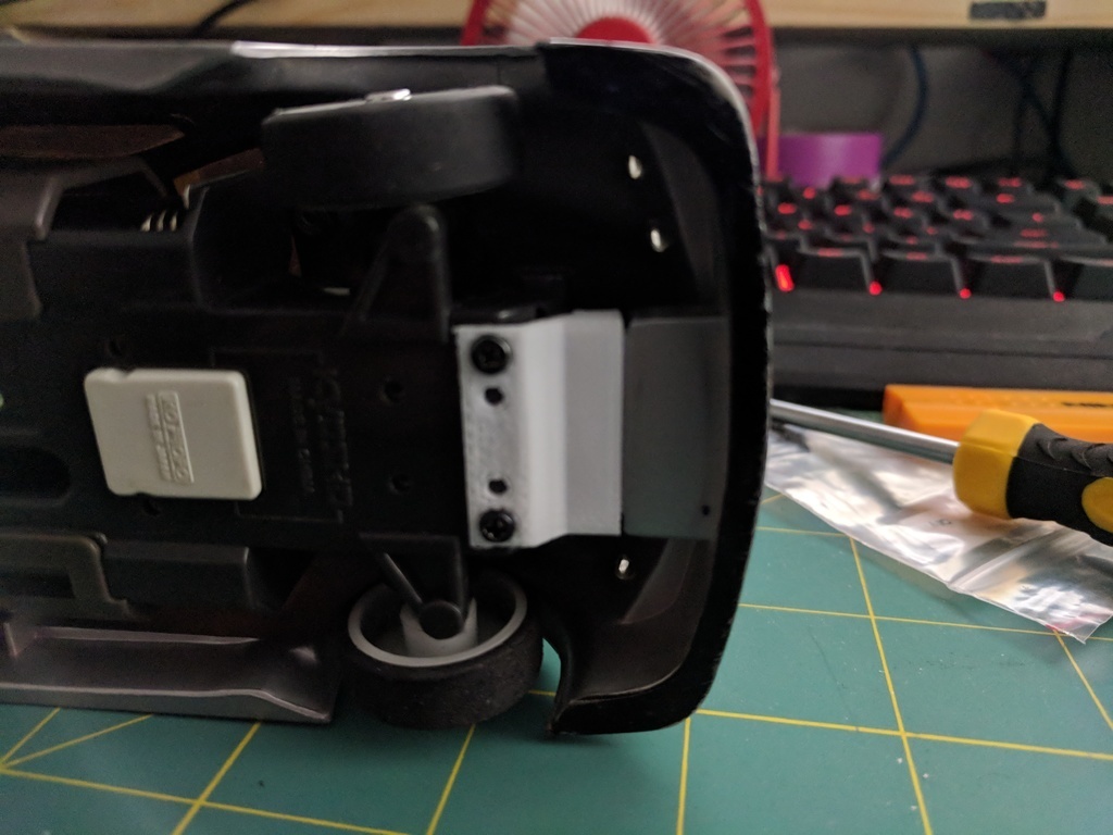 Free 3D file Kyosho Mini-Z DTM Mercedes Nose Clip V4 🚗 ・3D printing ...