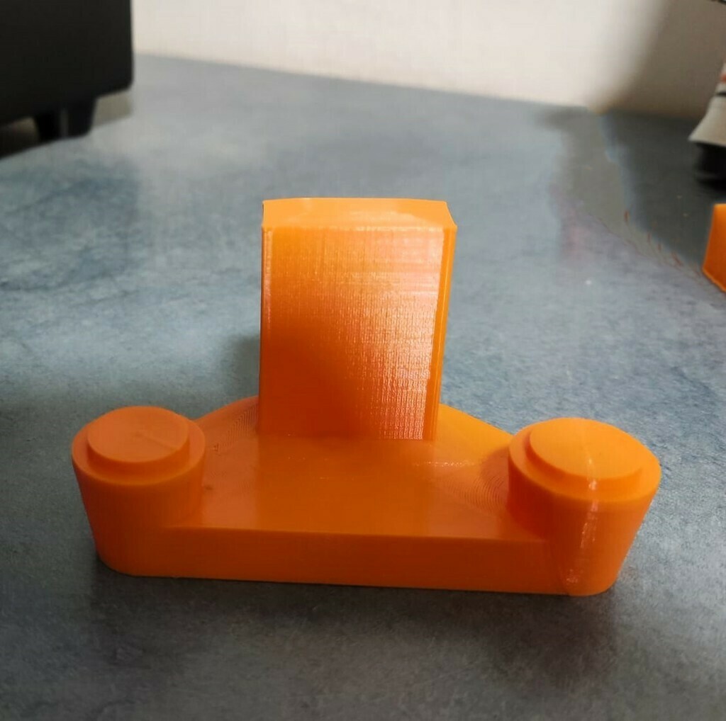 Free 3D file small stand 🤏・3D print object to download・Cults