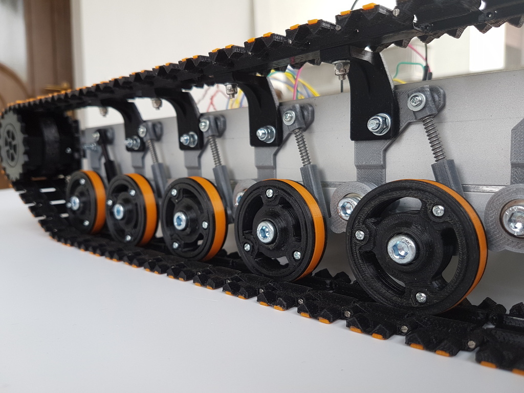 🪖 Tank RC. Track・Free 3D File for ・Cults