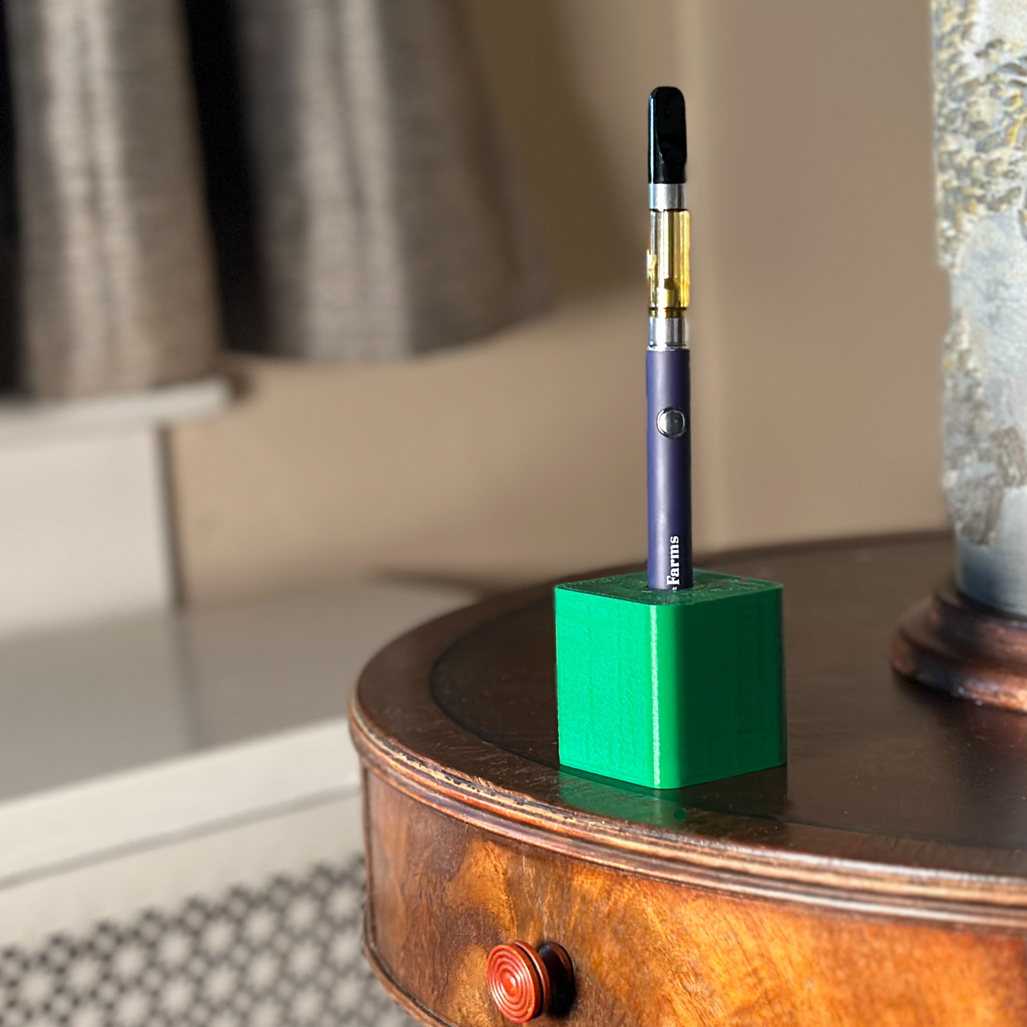 3D printable Vape 510 Battery Stand・Cults