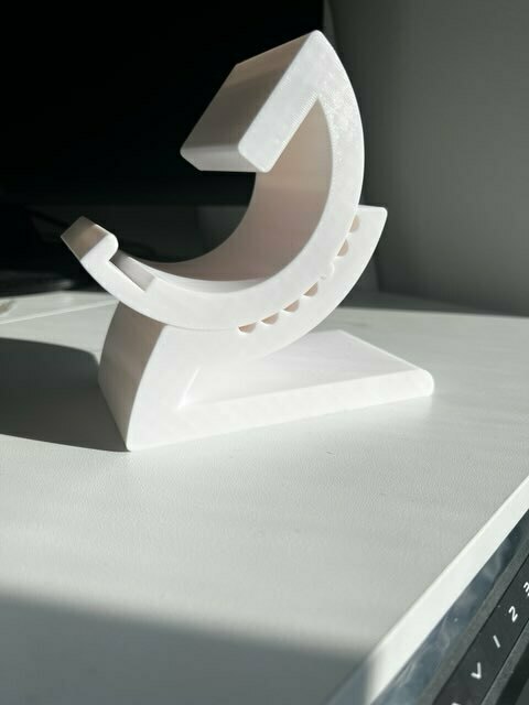 Free STL file Adjustable phone stand 📞 ・3D printer model to download・Cults