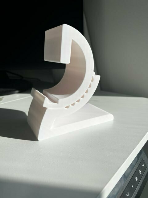 Free STL file Adjustable phone stand 📞 ・3D printer model to download・Cults