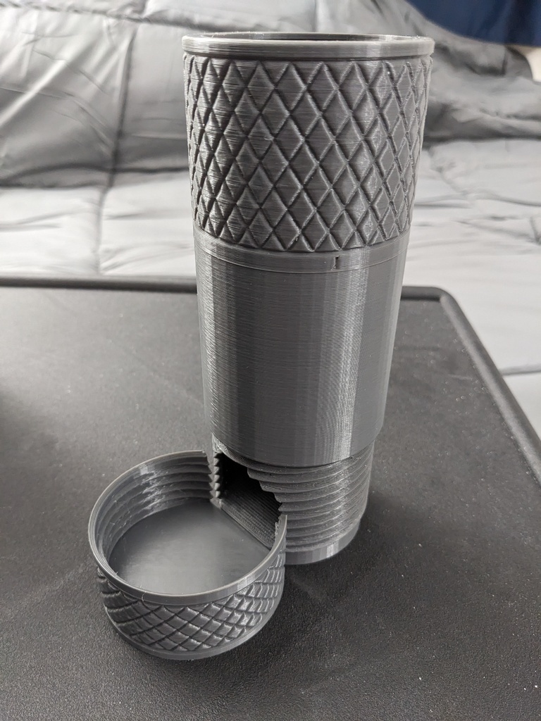 🎲 Tube-O-Dice: Portable dice tower・Free 3D File for ・Cults