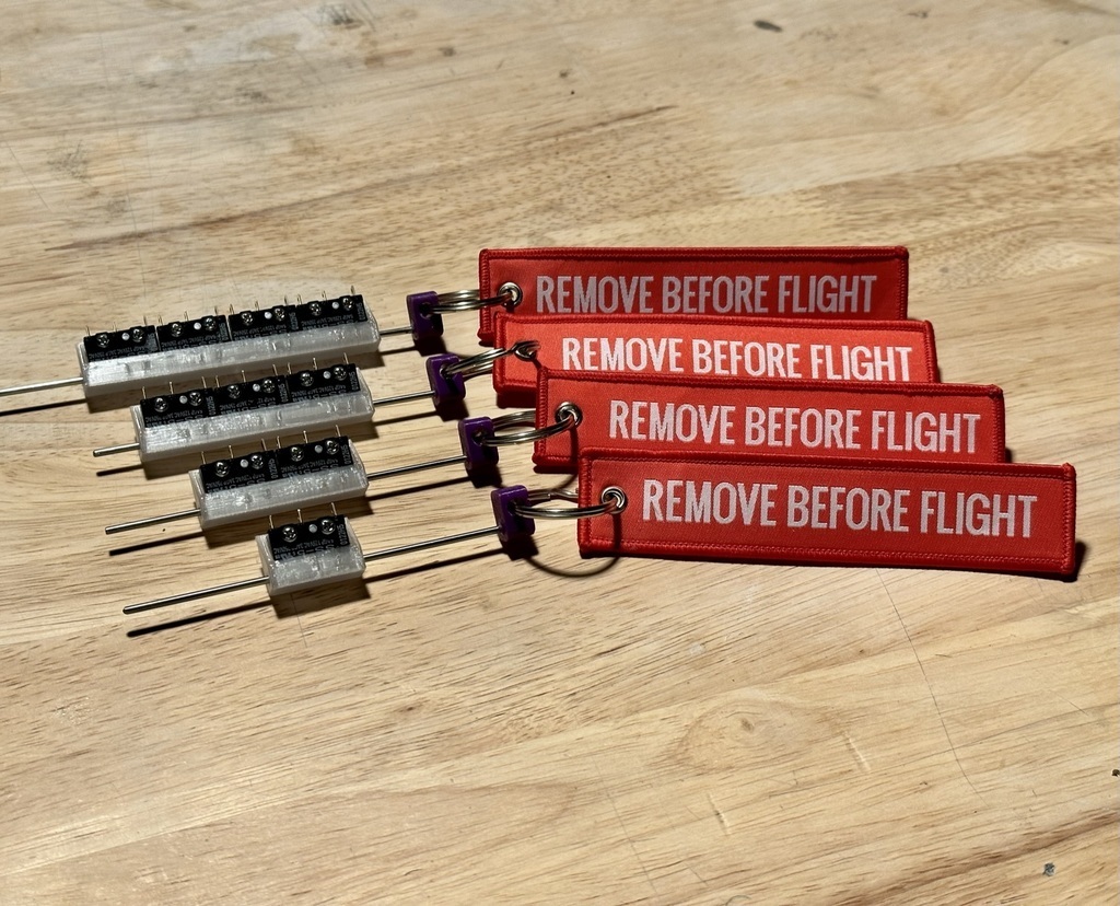 Archivo 3D gratis Interruptores Pull-Pin para cohetería de alta ...