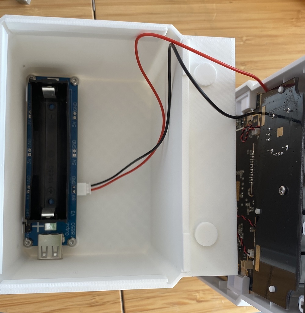 🕹️ Arcade Riser with Battery Bank for Neo Geo Mini・Free 3D File for ・Cults