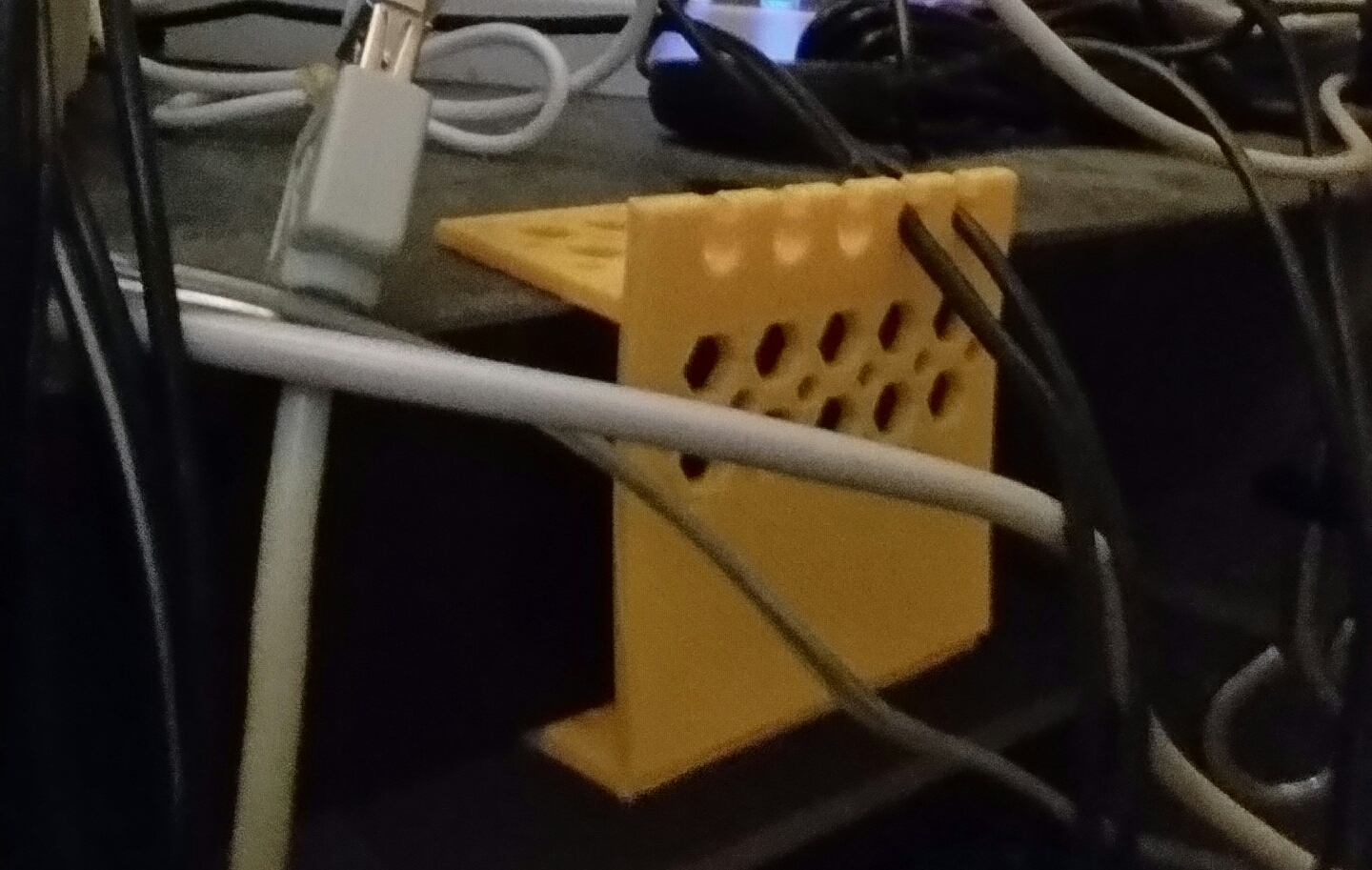 🔌 My Customized Cable Catcher・Archivo STL Gratis para ・Cults