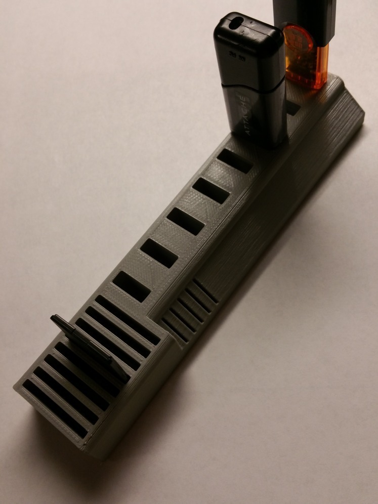 3D printable USB and SD card holder for wide USB sticks・Cults