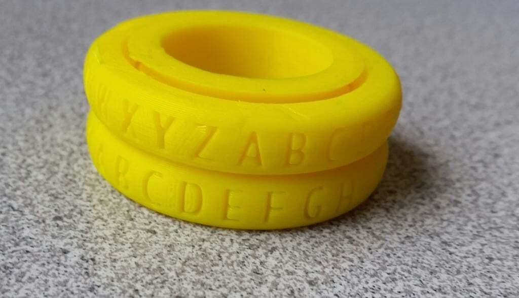 3D printed Caesar Cipher Decoder Ring Rounded・Cults