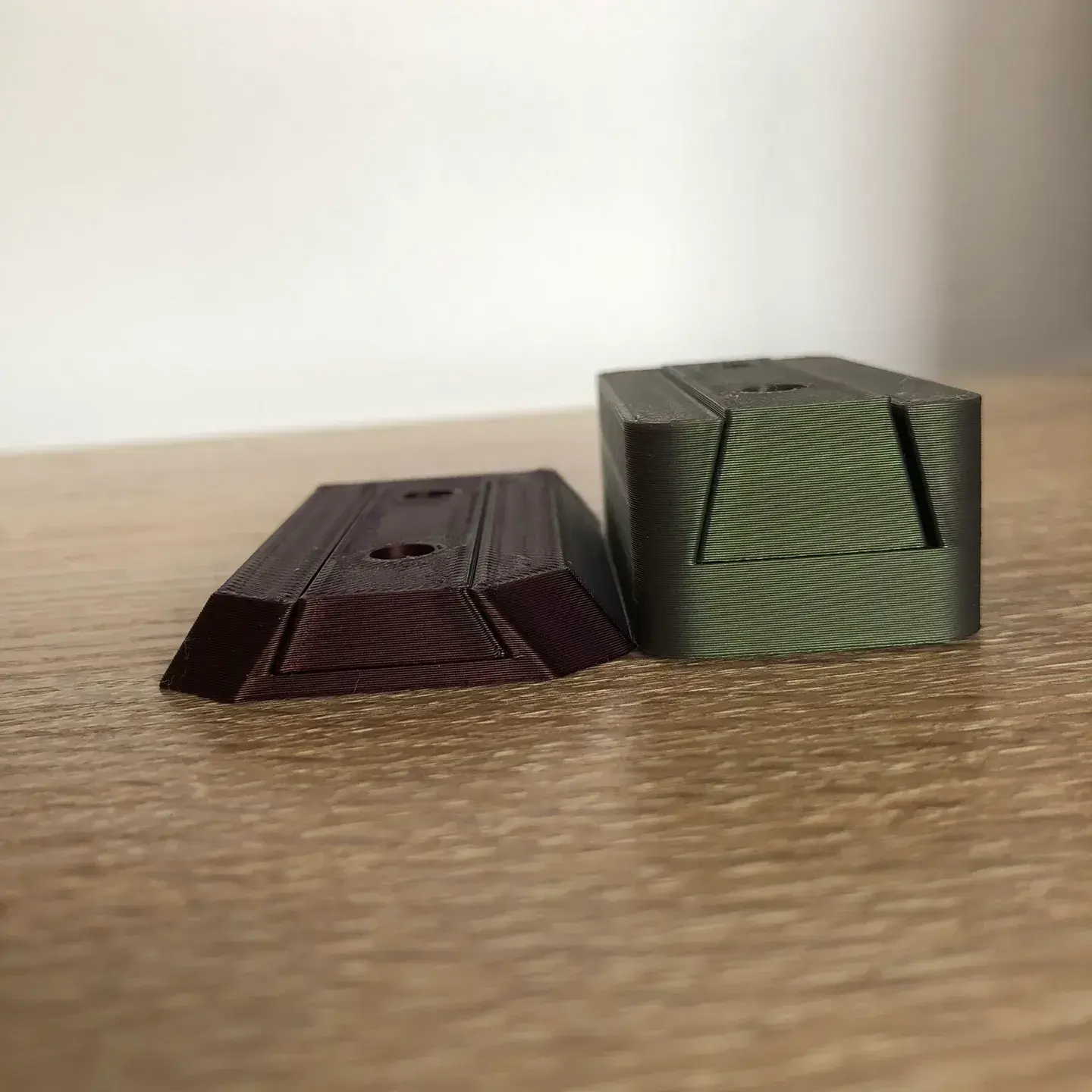 Free 3D file Wall Mount V2 {EASY PRINT} 💪 ・Template to download and 3D ...