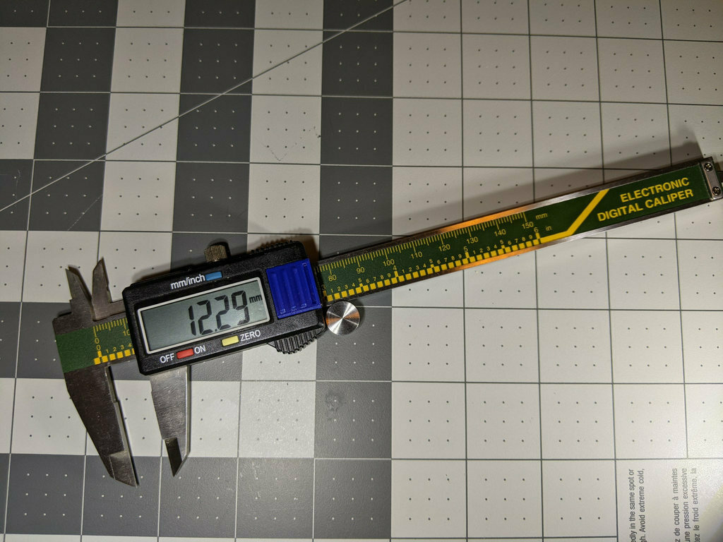 3D-Datei Digitaler Messschieber Batterieabdeckung kostenlos 🧑‍🔧 ・3D ...