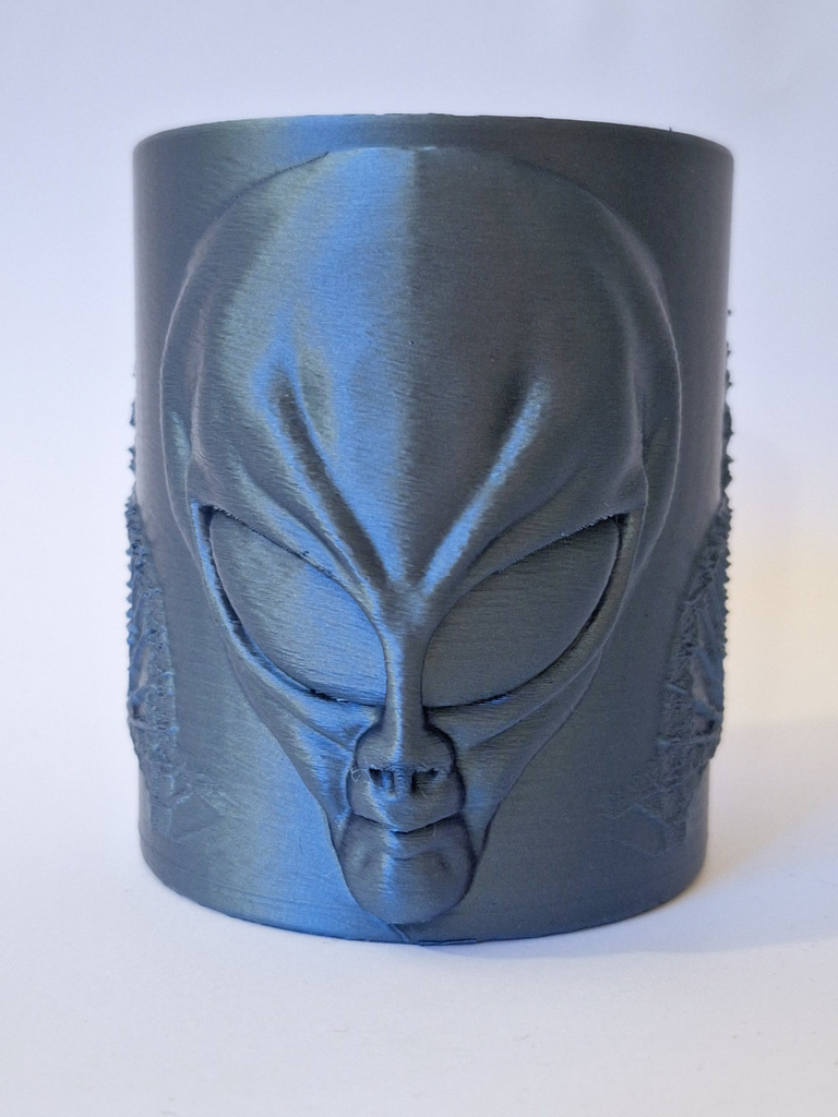 Archivo 3D gratis alien pencil holder 👽 ・Diseño de impresión 3D para ...