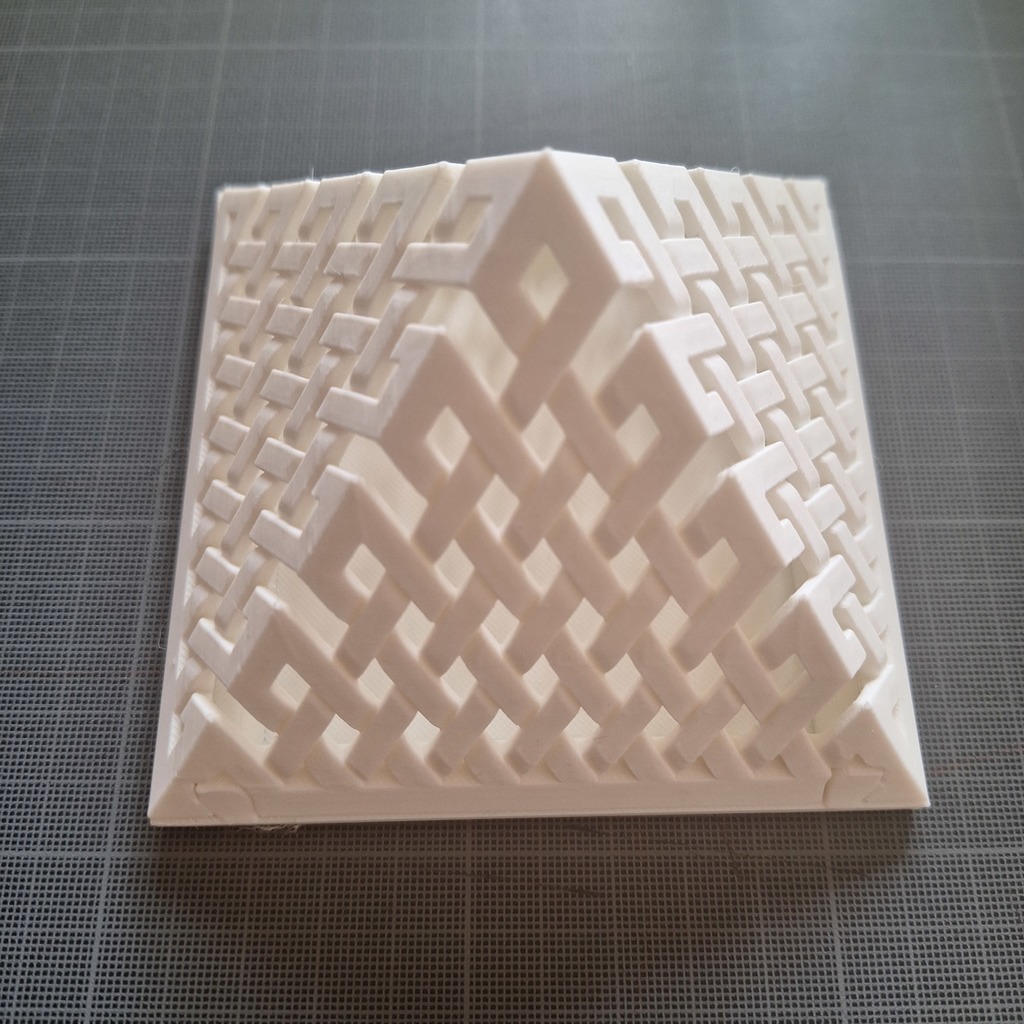 Free 3D file pyramide box 📦・3D print model to download・Cults