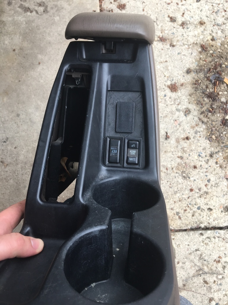 🥉 3rd Gen 4Runner Center Console Switch Plate・Free 3D File for ・Cults