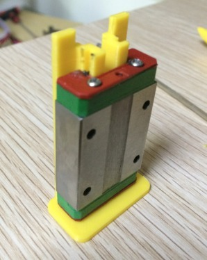 Free 3D file 12mm Linear rail holder 🧑‍🔧 ・3D printing design to ...