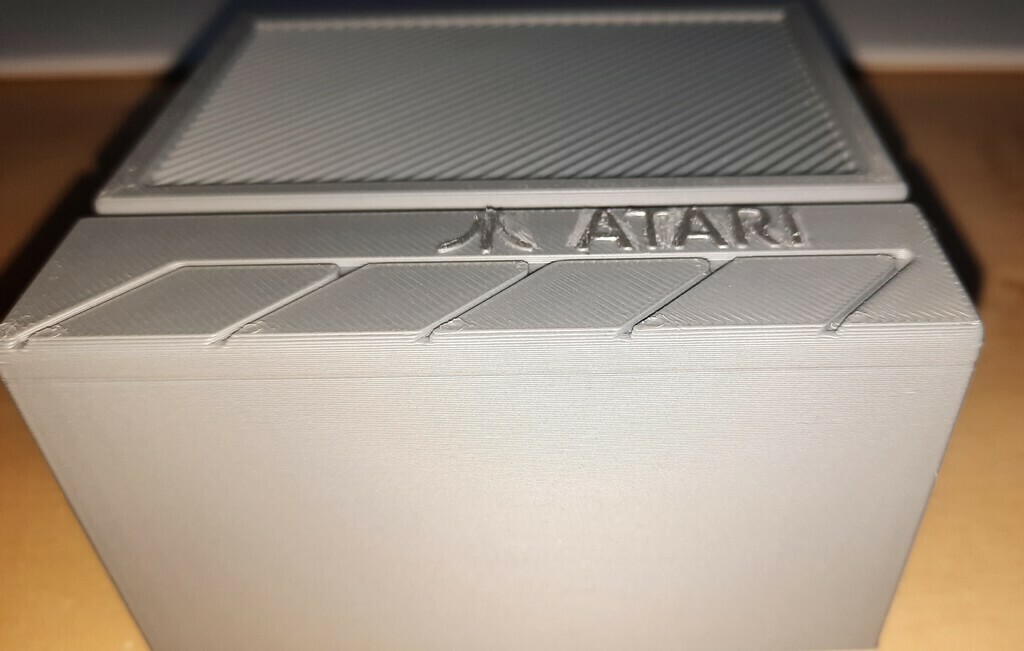 3D-Datei Disc-Box im Atari-Stil kostenlos 🔌 ・Design für 3D-Drucker zum herunterladen・Cults