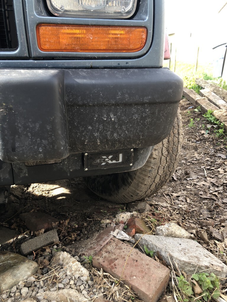 Free 3D file jeep xj foglight block off covers 🎲・3D printable model to ...