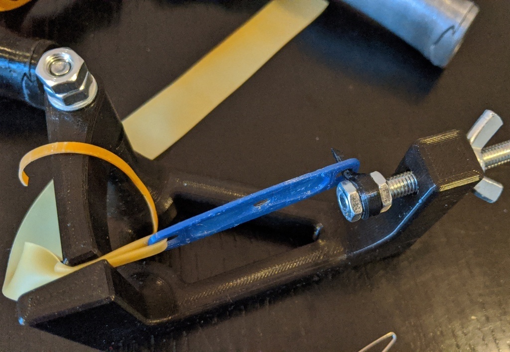 👔 Ergonomic slingshot with magazine v2 + Poch and Jig to Band Tie・Free ...