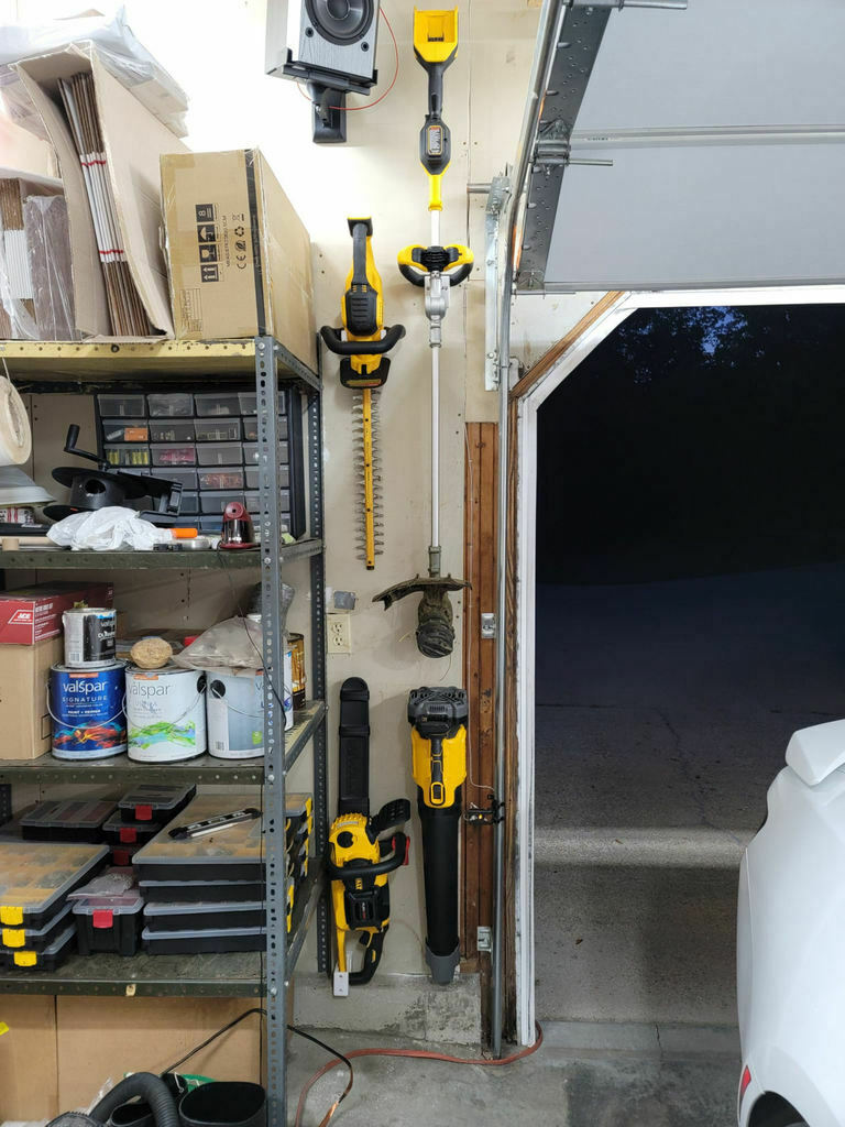 Free 3D file DeWalt DCHT820 Hedge Trimmer wall mount 📦 ・3D printable ...