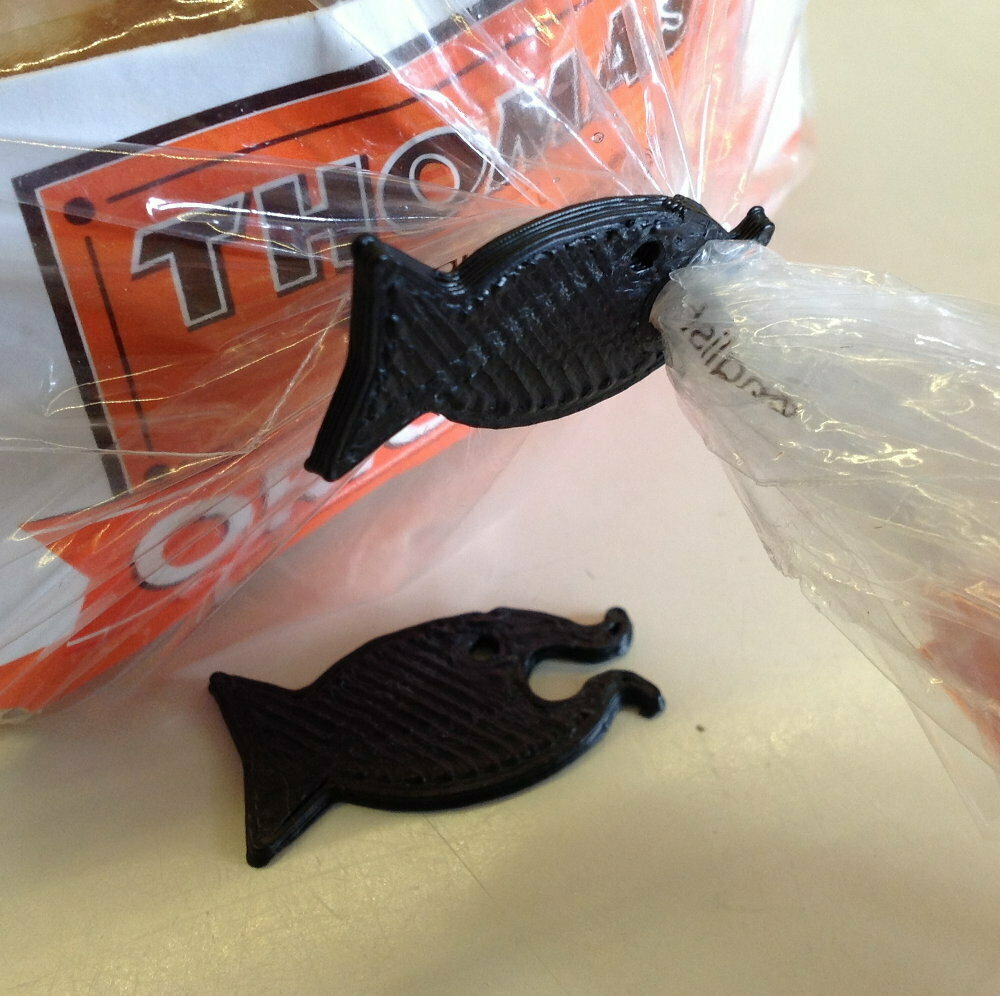 Free 3D file Fishy Bag Clamp 🗜️ ・3D printing design to download・Cults