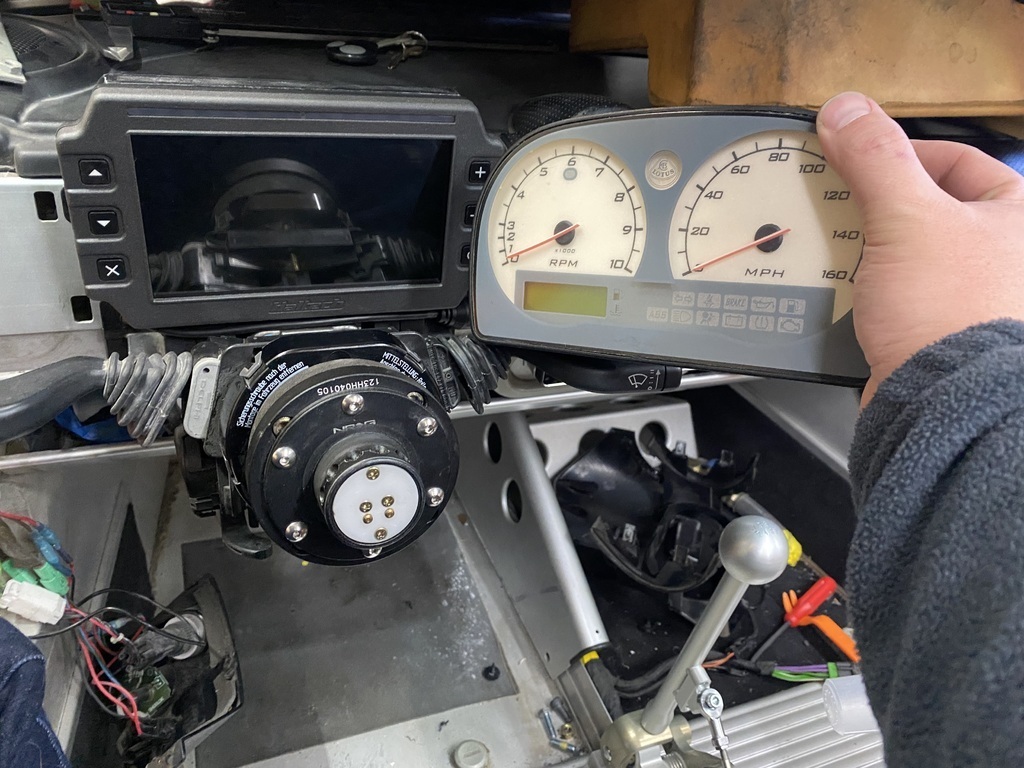 Free 3D file Lotus Elise Exige Haltech IC7 Dash adapter 🪷 ・3D print ...