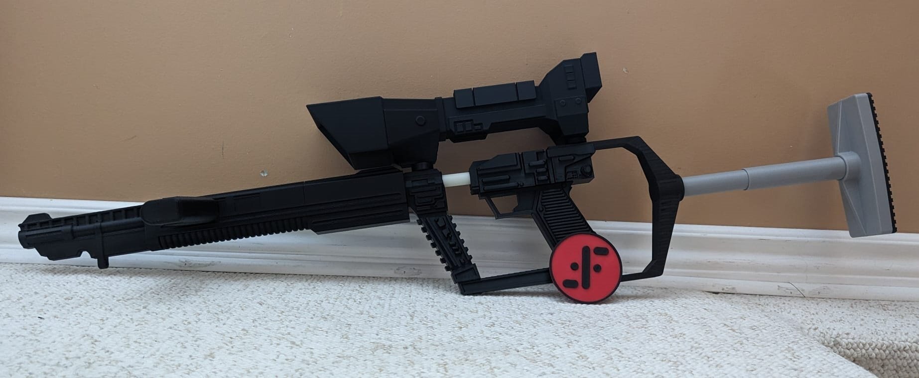 3D printing "V" the "Visitors" Laser Sniper Rifle・Cults