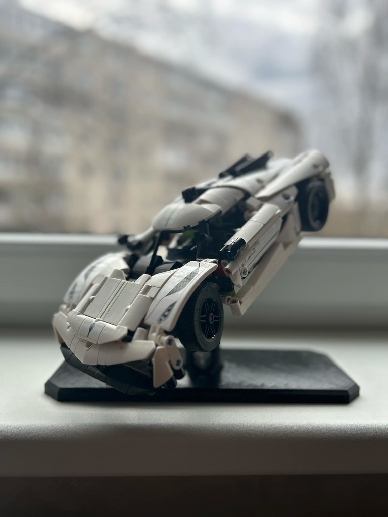 🚗 LEGO Technic (Koenigsegg) stand・Free 3D File for ・Cults