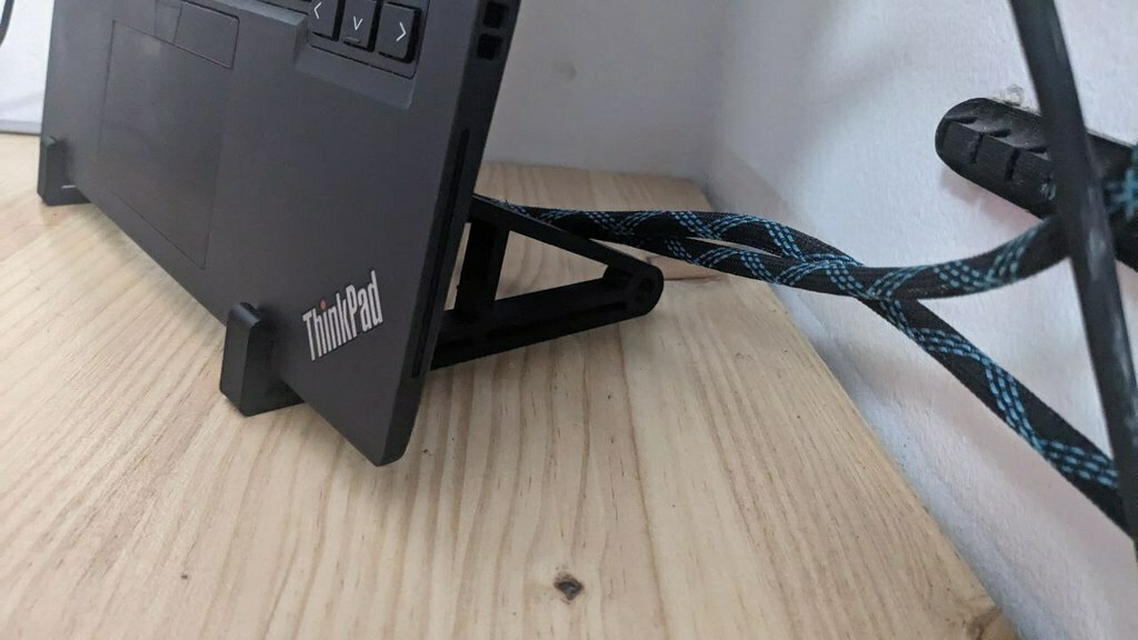 Fichier 3D gratuit Support vertical pour thinkpad t14 💻・Modèle ...