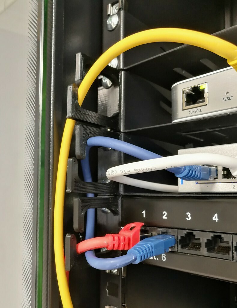 Free 3D file 10" rack cable guide 🔌 ・3D printing model to download・Cults