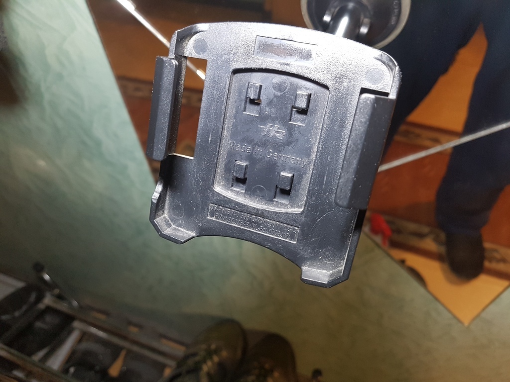 Free 3D file Garmin Car Adapter 🚗・3D printing model to download・Cults