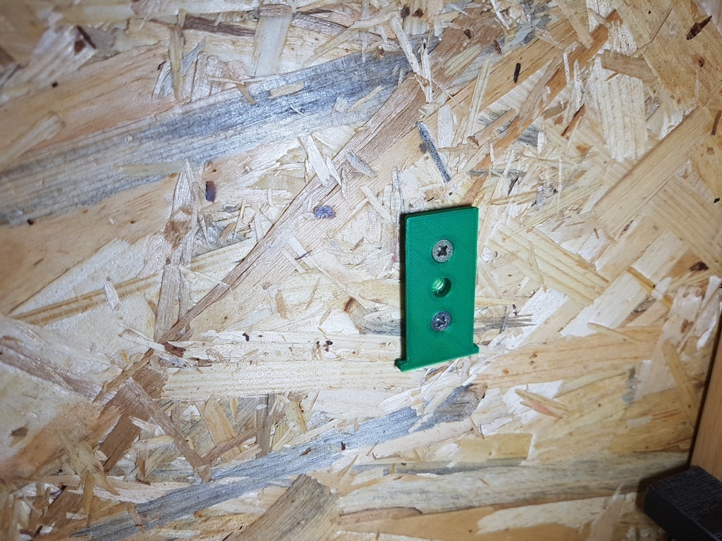 Free 3D file Glu Bot wall bracket 🤖 ・3D printing idea to download・Cults