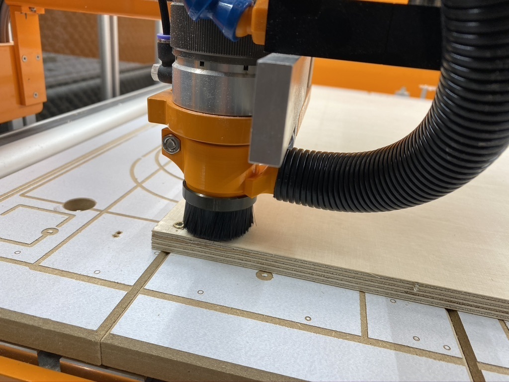 Free 3D file Stepcraft dustcollector for HF500 spindle with toolchanger 🧑‍🔧 ・3D printable model ...