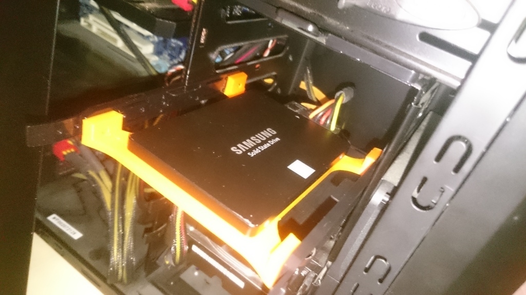 Archivo 3D gratis SSD de 2,5 pulgadas 💻・Modelo para descargar y ...