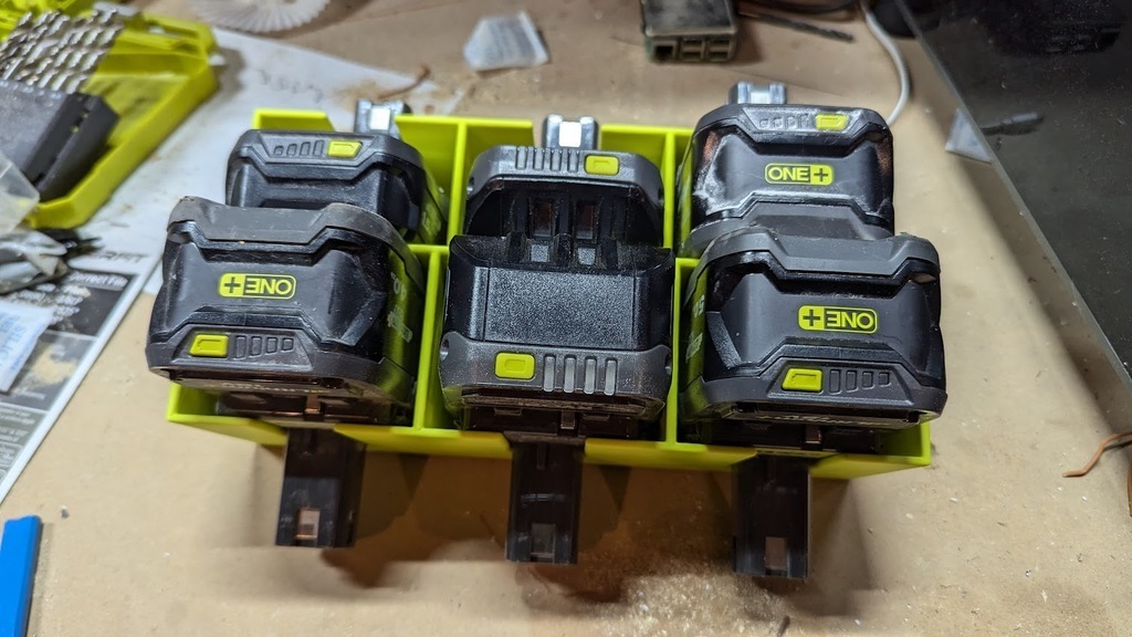 🔋 RYOBI Battery Holder・Free 3D File for ・Cults