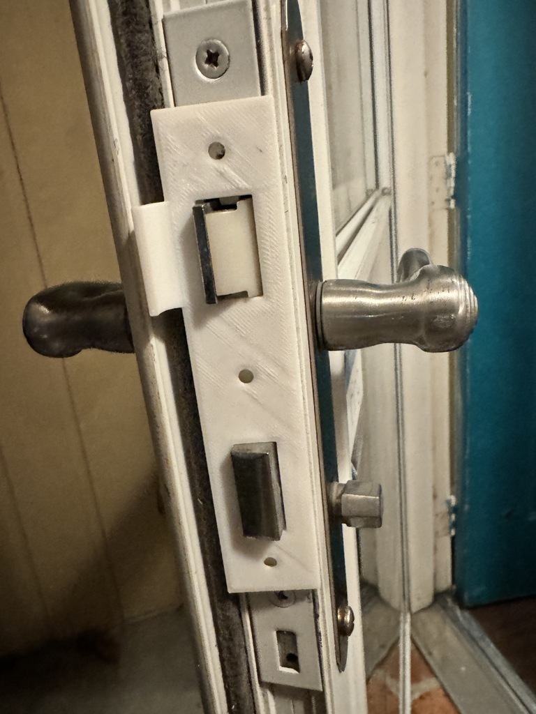 🚪 Strike Plate for Storm Door・ STL File for 3D printing・Cults