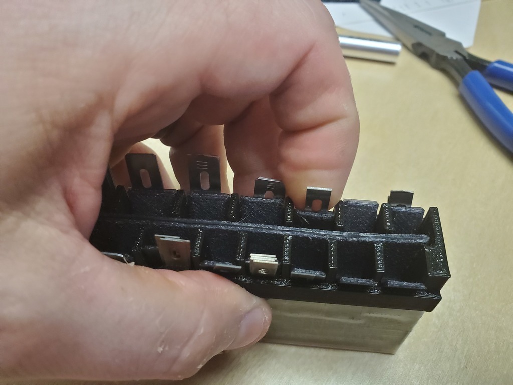 🔪 Xacto Blade Replacements Holder・Free 3D File for ・Cults