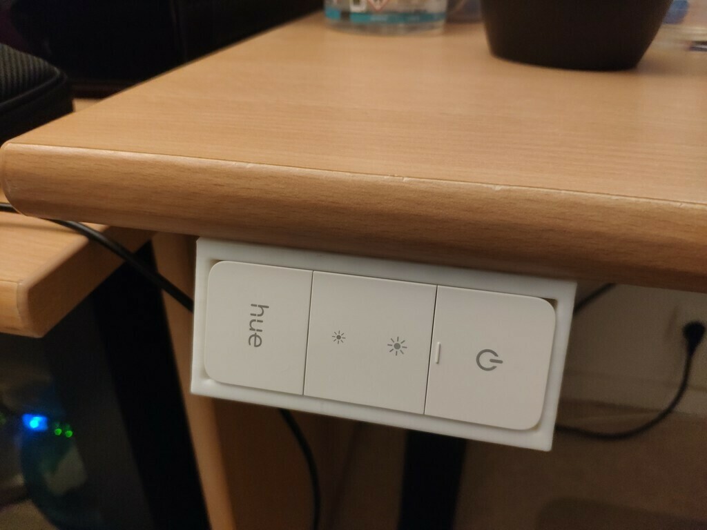 Free 3D file Philips Hue Dimmer Desktop Holder (for new dimmer) 🆕 ...