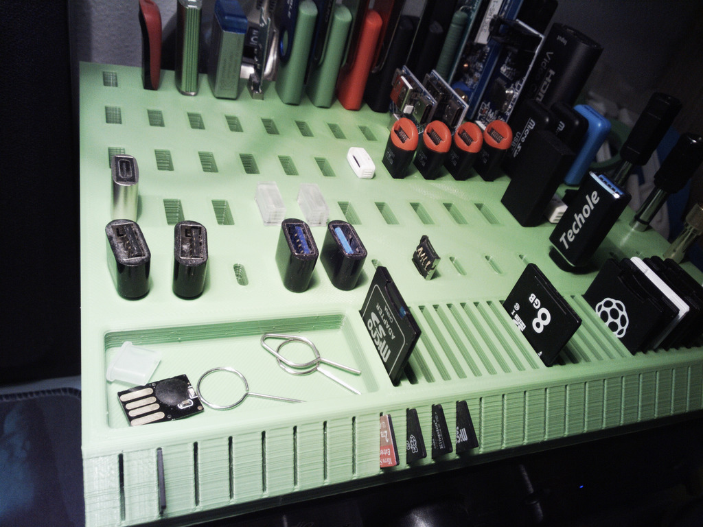 💾 SD, microSD, USB, USB C and Jack Big Holder・Free 3D File for ・Cults