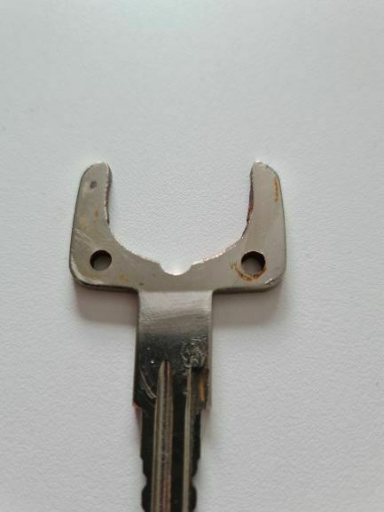 🪷 Lotus key fob (Cobra 7777B)・Free 3D File for ・Cults