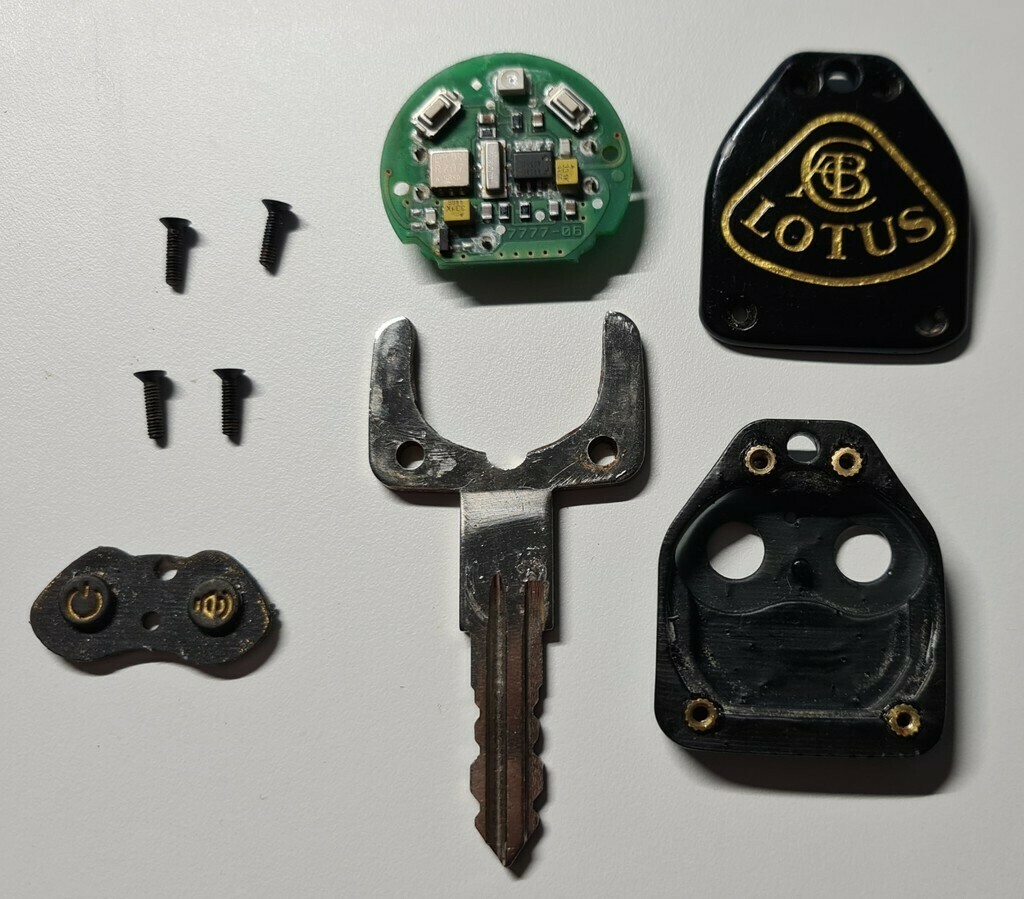 🪷 Lotus key fob (Cobra 7777B)・Free 3D File for ・Cults