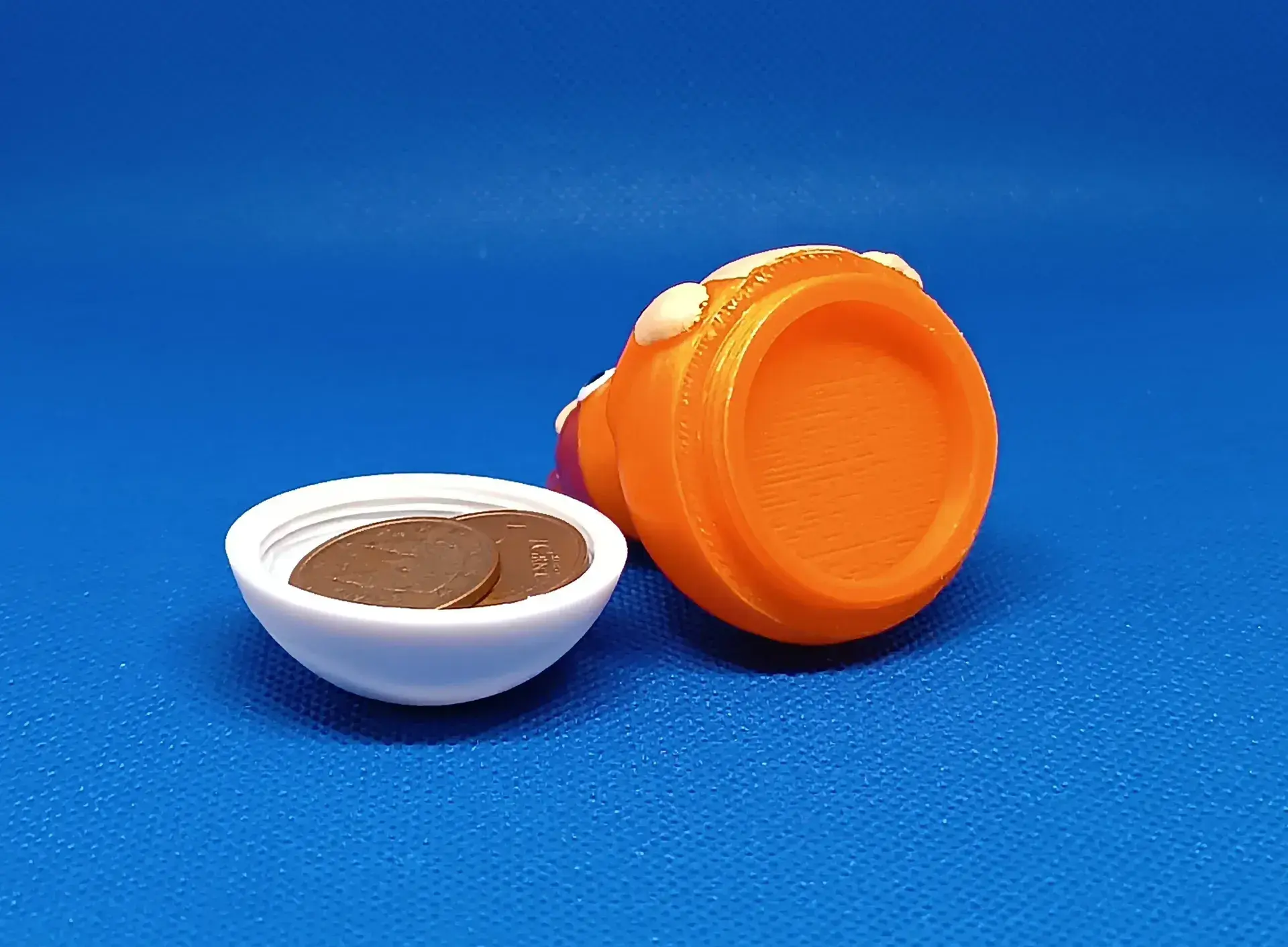 Free 3D file Weebles Wobble but they don't fall down! Bingo 🍂 ・3D ...