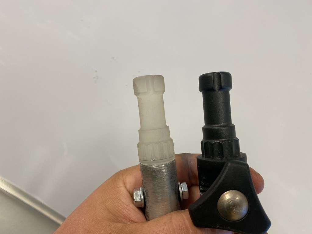 🛥️ LONAKO - LED Boat light ADAPTER to rod holder・Free 3D File for ・Cults