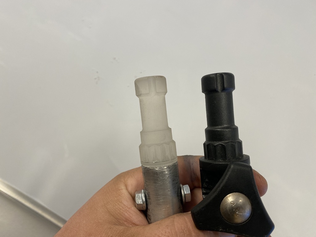 🛥️ Lonako LED position light fastening system・Free 3D File for ・Cults