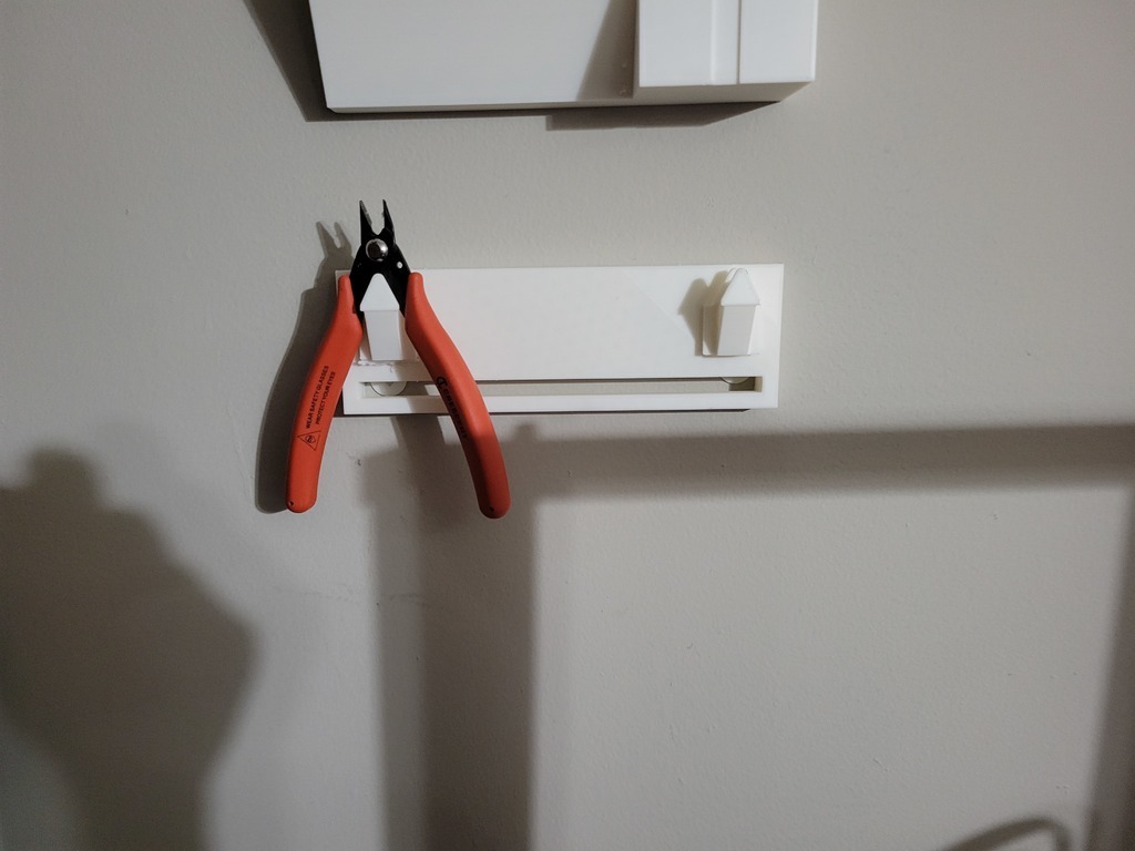 Free 3D file Wall Mount for Cutters/Pliers 🧞‍♂️ ・3D printable object to ...