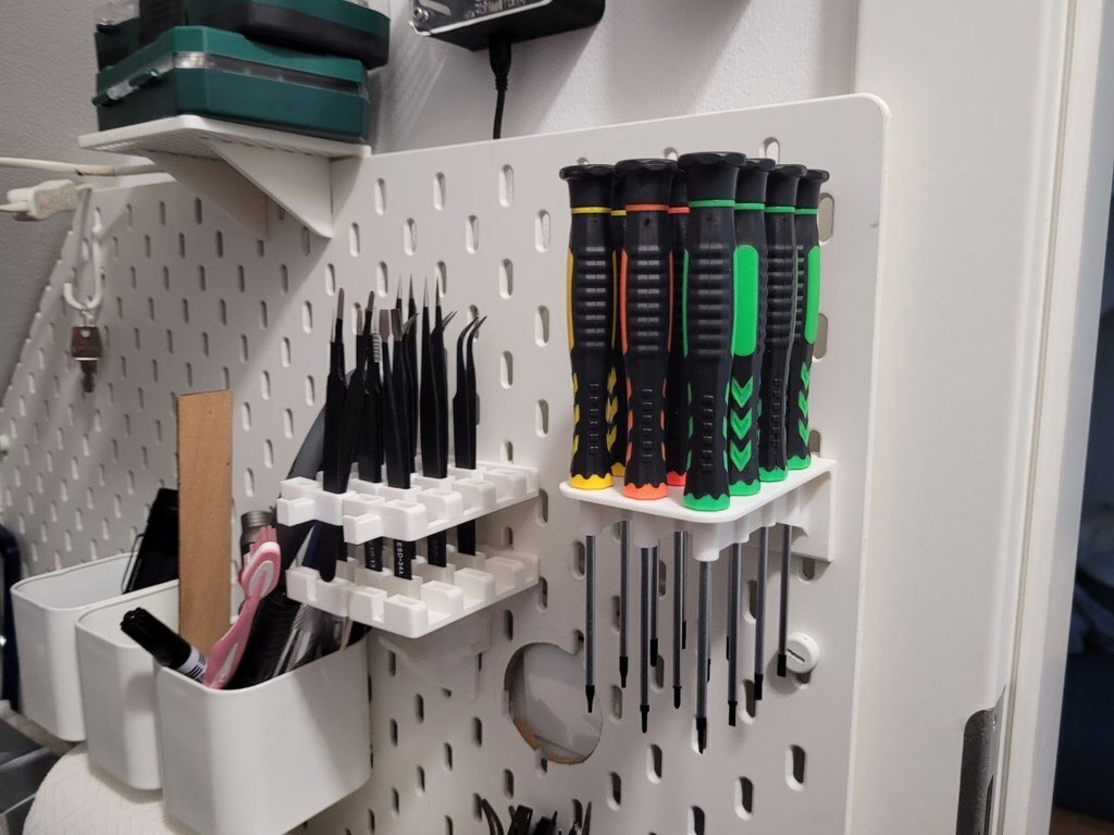 🪛 Skadis Screwdriver Holder・Free 3D File for ・Cults